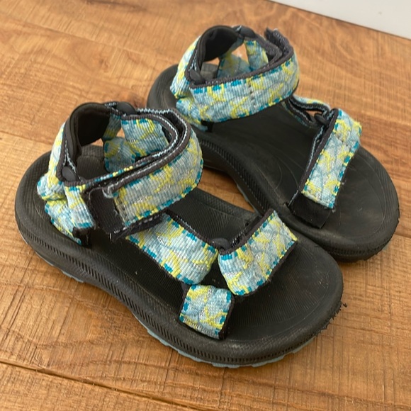 Shoes | Reva Sandals | Poshmark